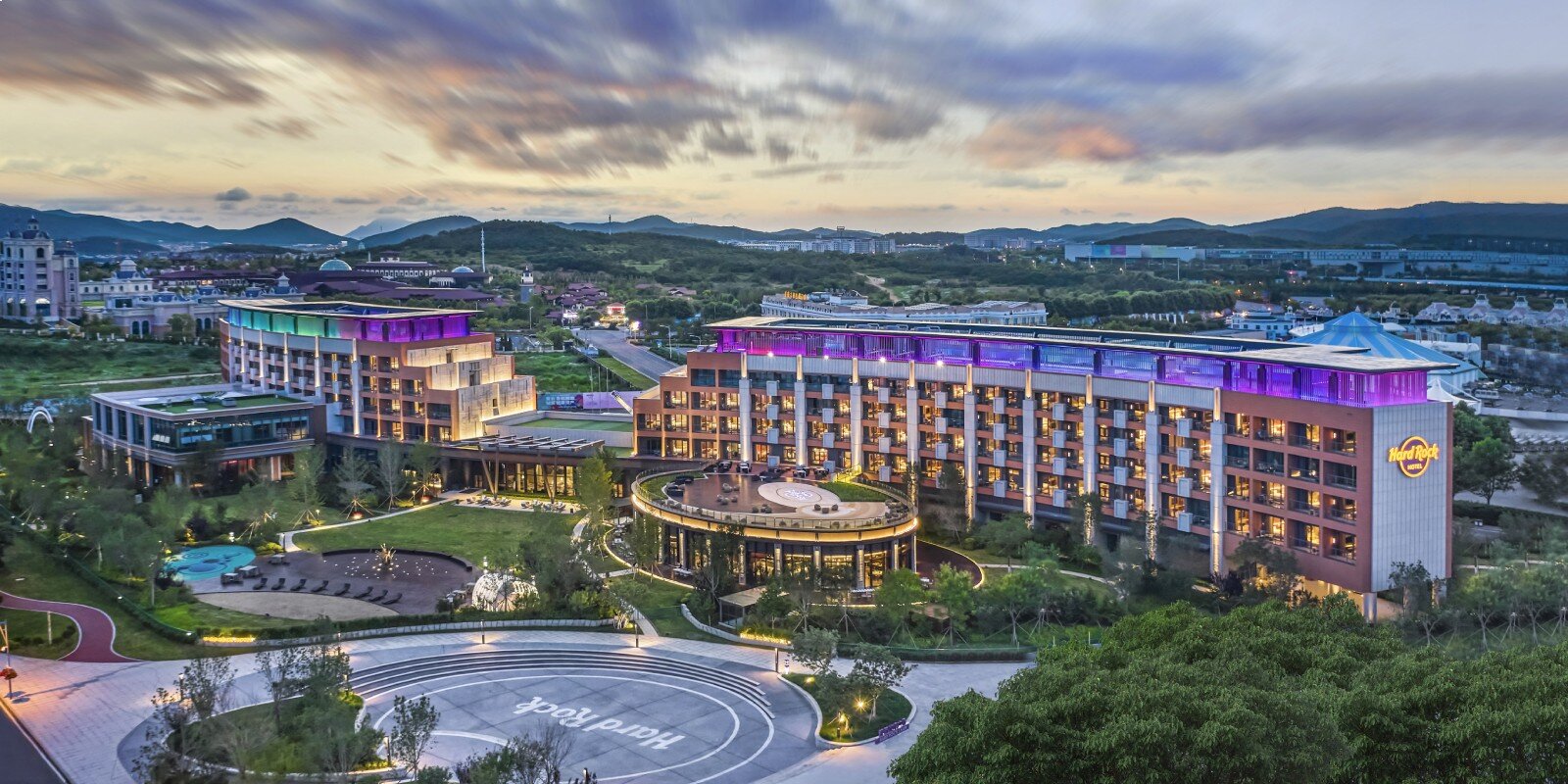 Dalian Oceanfront Hotels | Golden Pebble Beach Hotels | Hard Rock Hotel ...