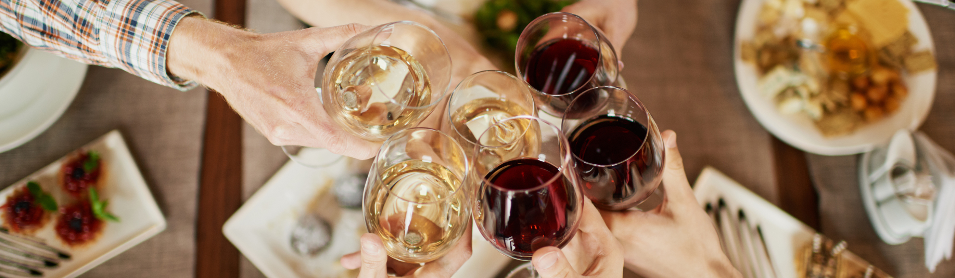 รับประทานอาหารค่ำ ณ โรงแรมฮาร์ดร็อค พัทยา