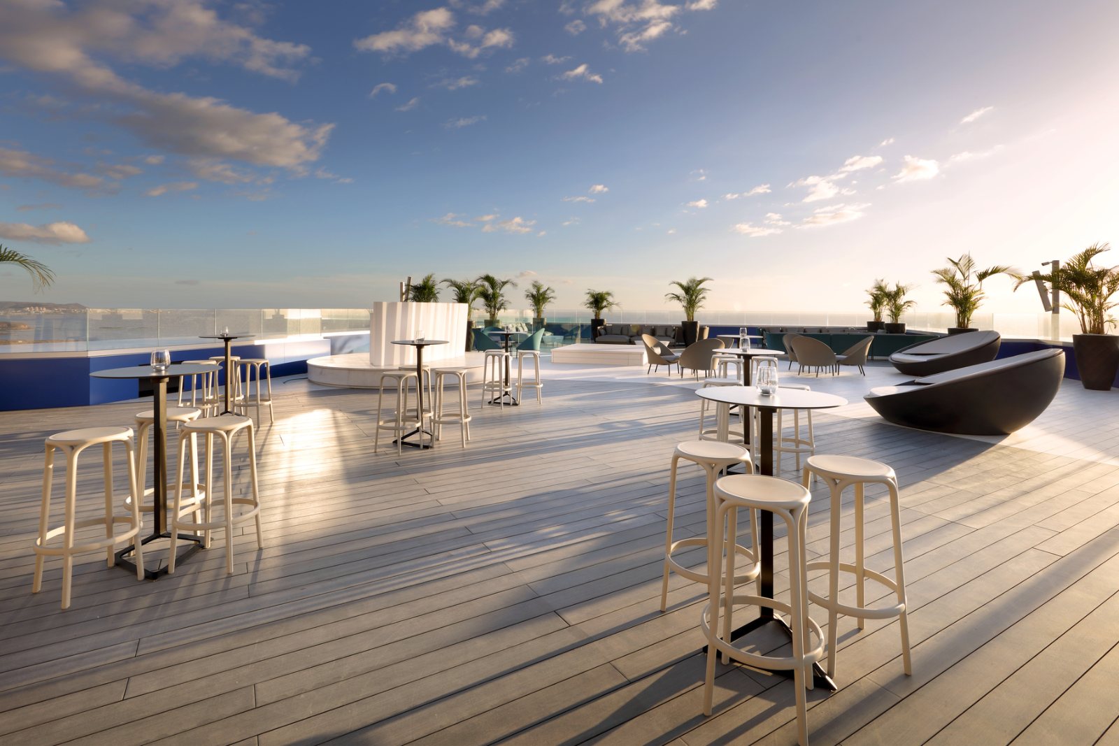 The 16th - Rooftop Bar and Lounge - Hard Rock Hotel Tenerife