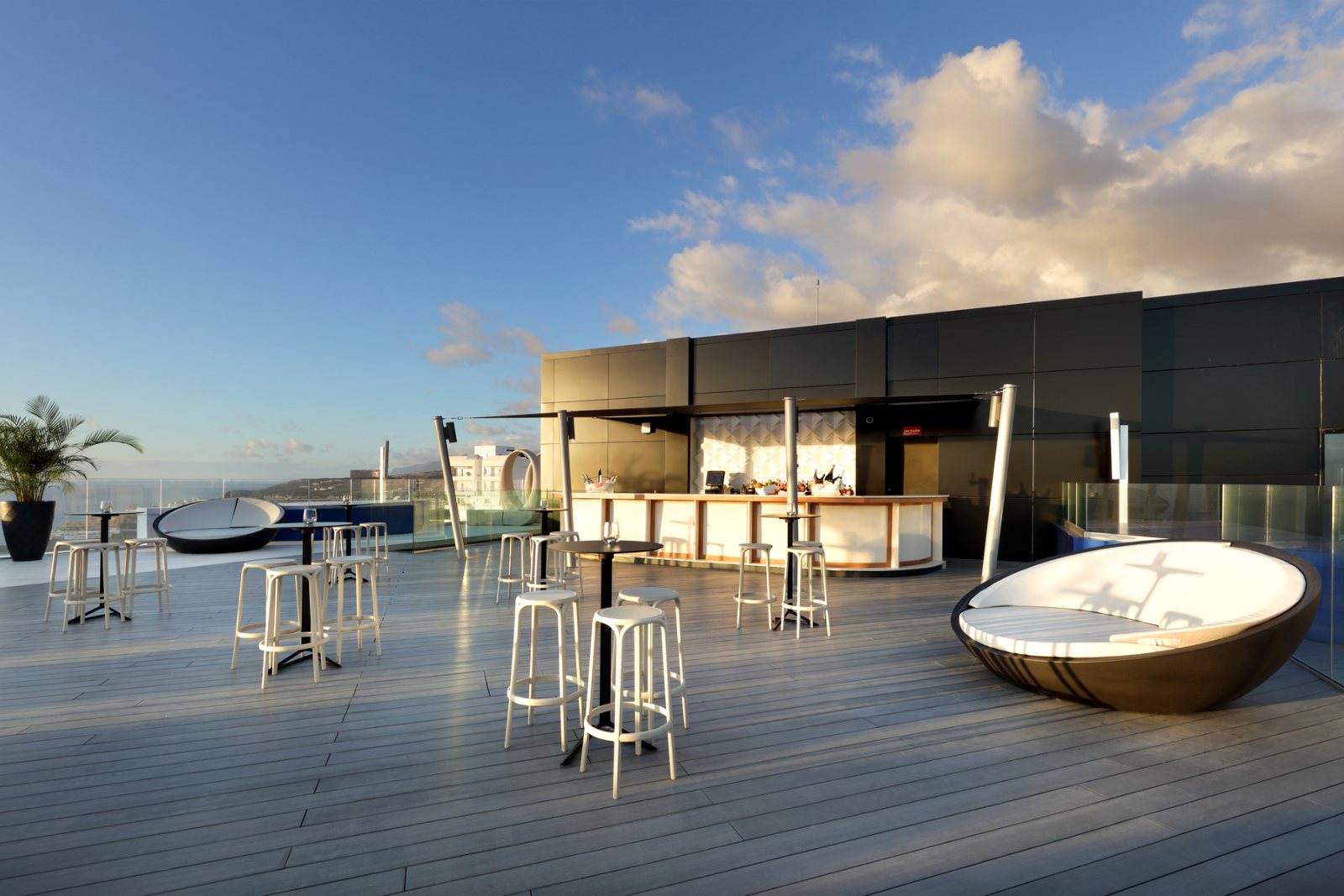 The 16th - Rooftop Bar and Lounge - Hard Rock Hotel Tenerife